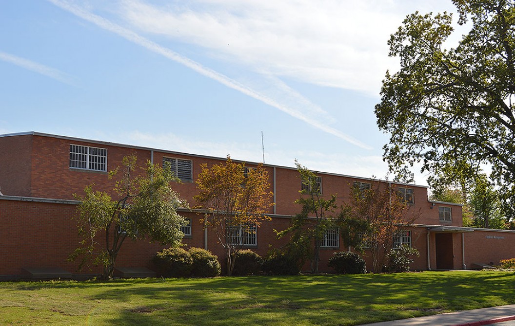 UALR Facilities Building - Murray Contractors